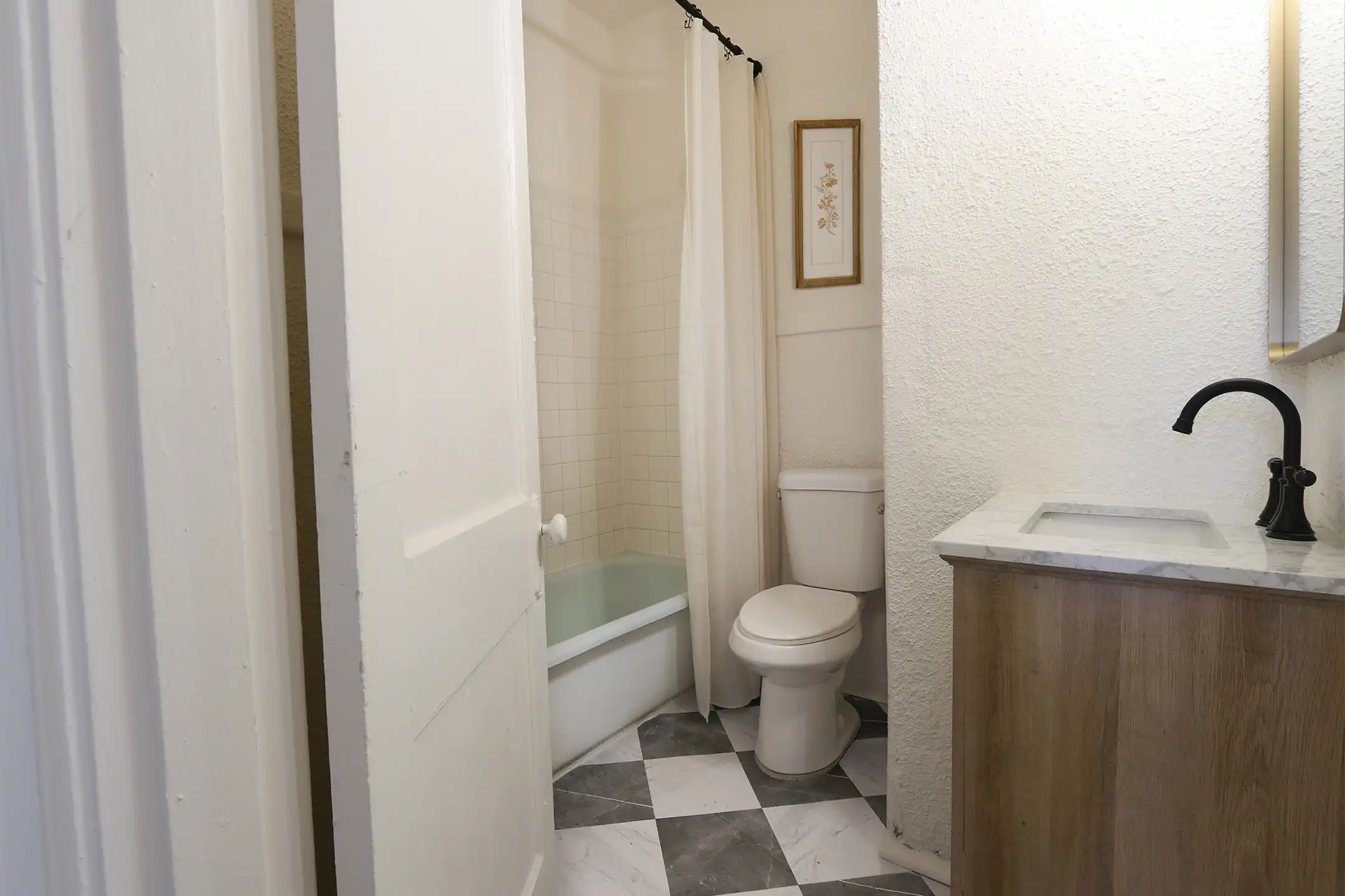 148 Clark Pl unit #5 - Memphis, TN 38104 | ApartmentGuide.com