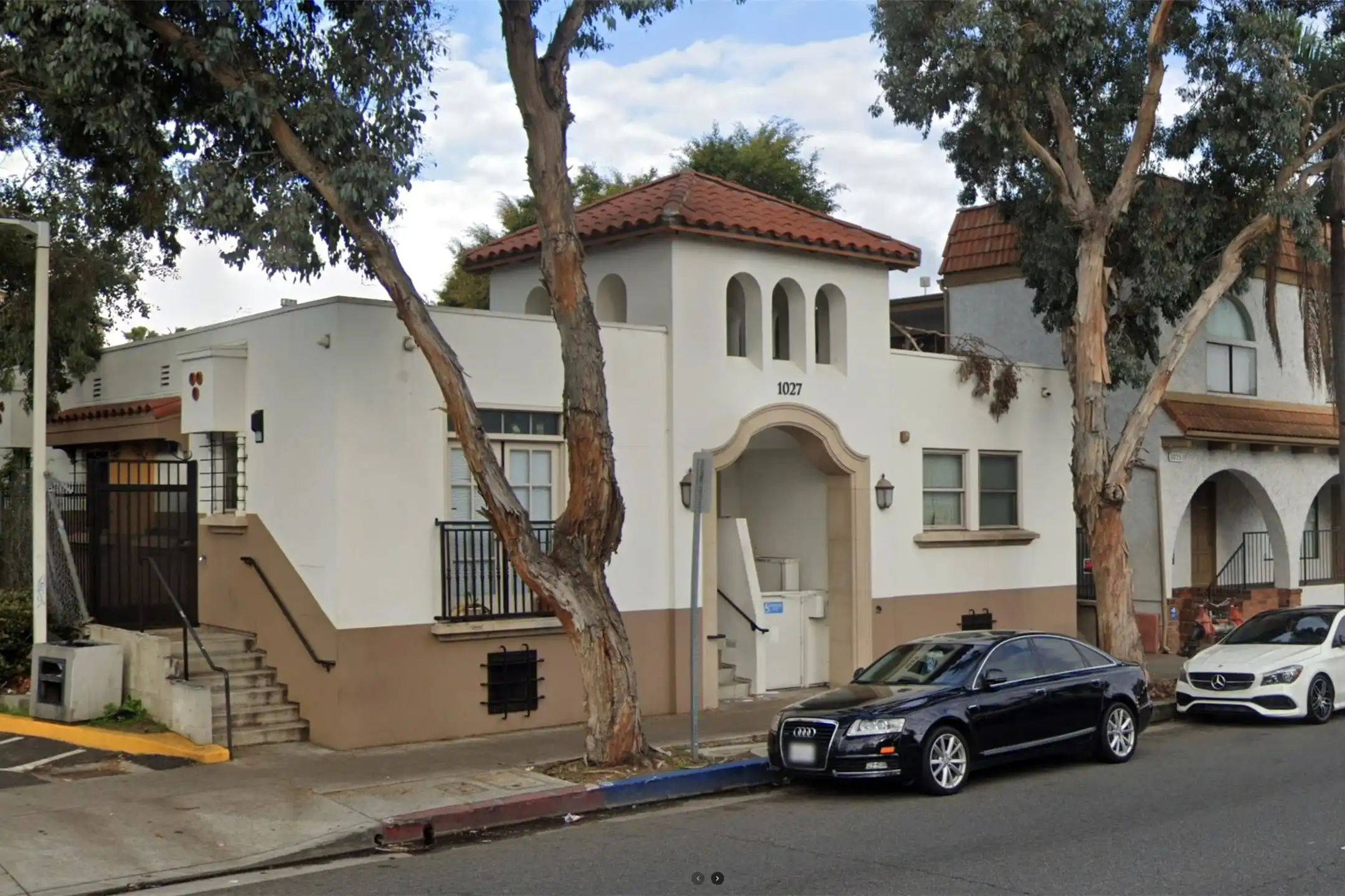 1027 Redondo Ave - Long Beach, CA 90804 | ApartmentGuide.com