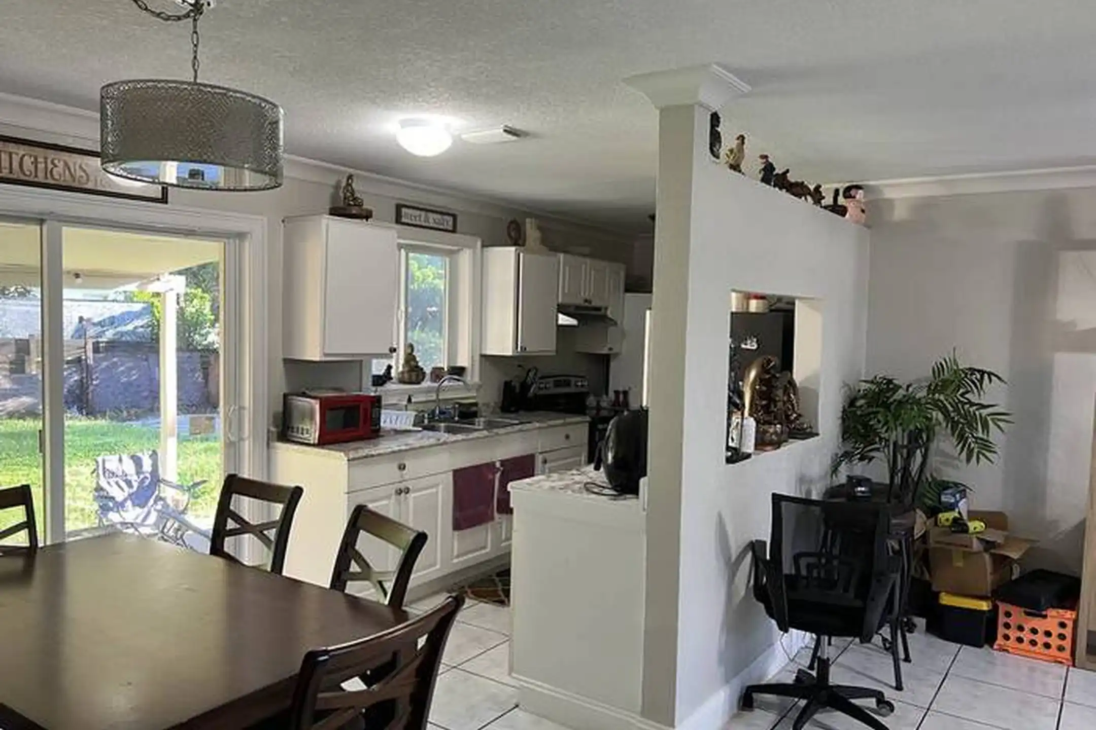 6327 SW 2nd St - Margate, FL 33068 | ApartmentGuide.com