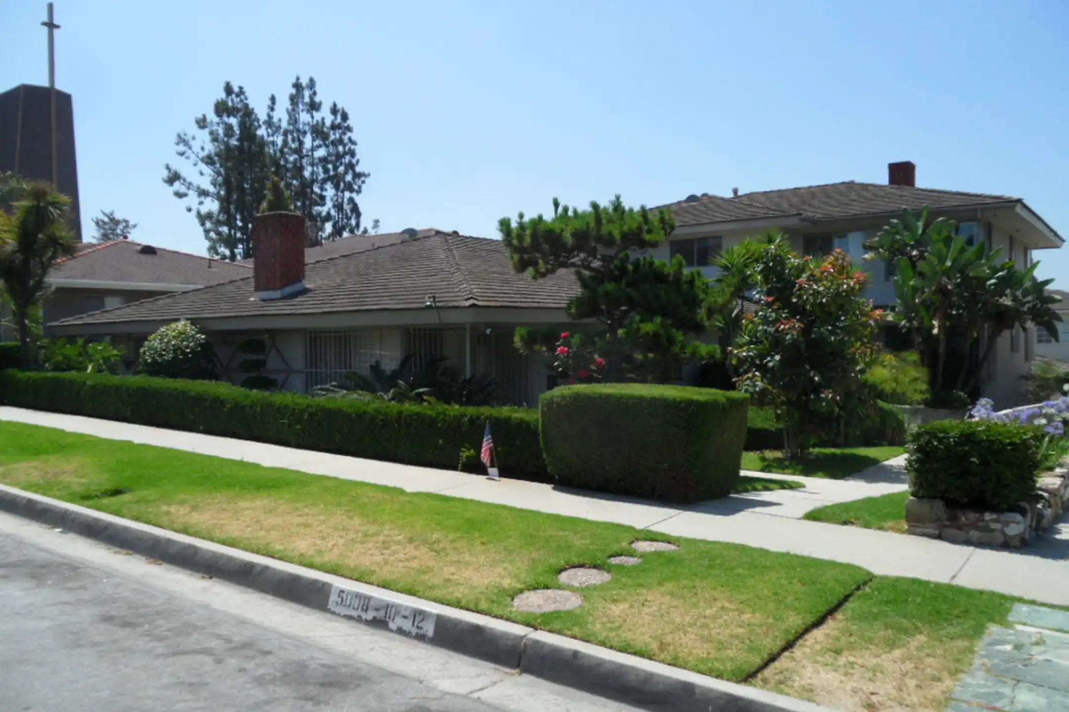 Ladera Heights - Los Angeles, CA 90056 | ApartmentGuide.com