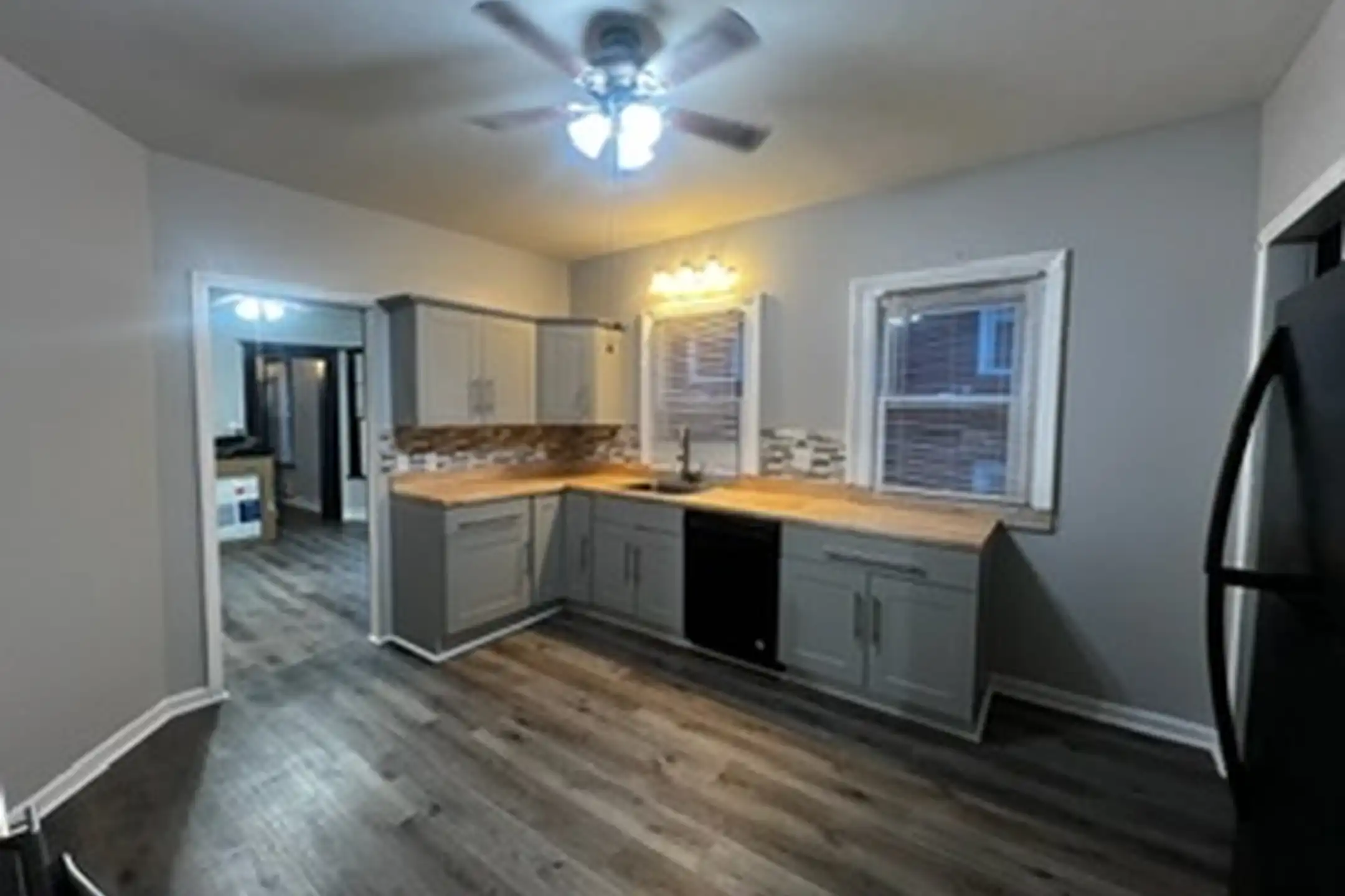 351 Willow St unit 1 - Waterbury, CT 06710 | ApartmentGuide.com