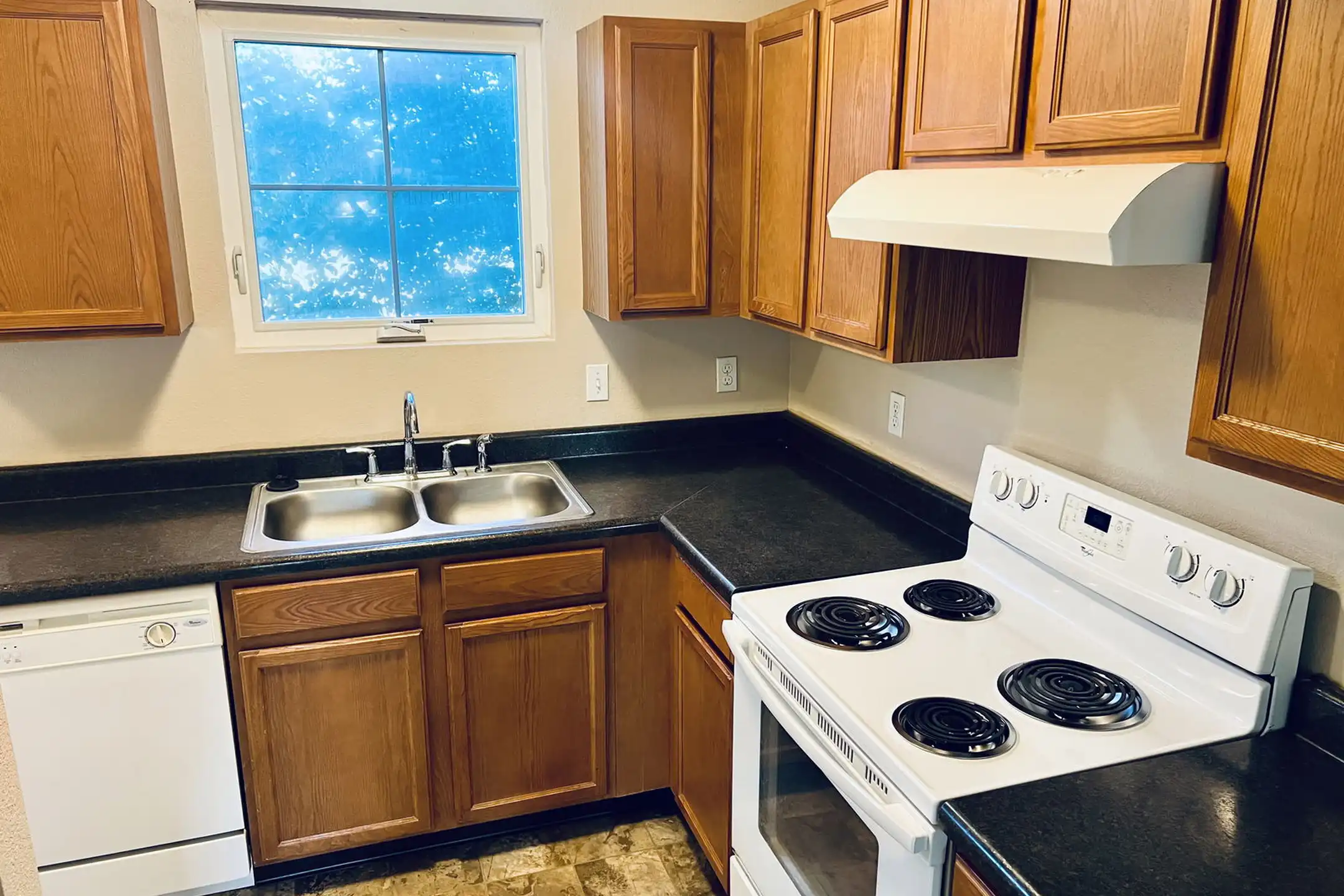 1208 Grove Ct unit 1208 - Marshall, MI 49068 | ApartmentGuide.com
