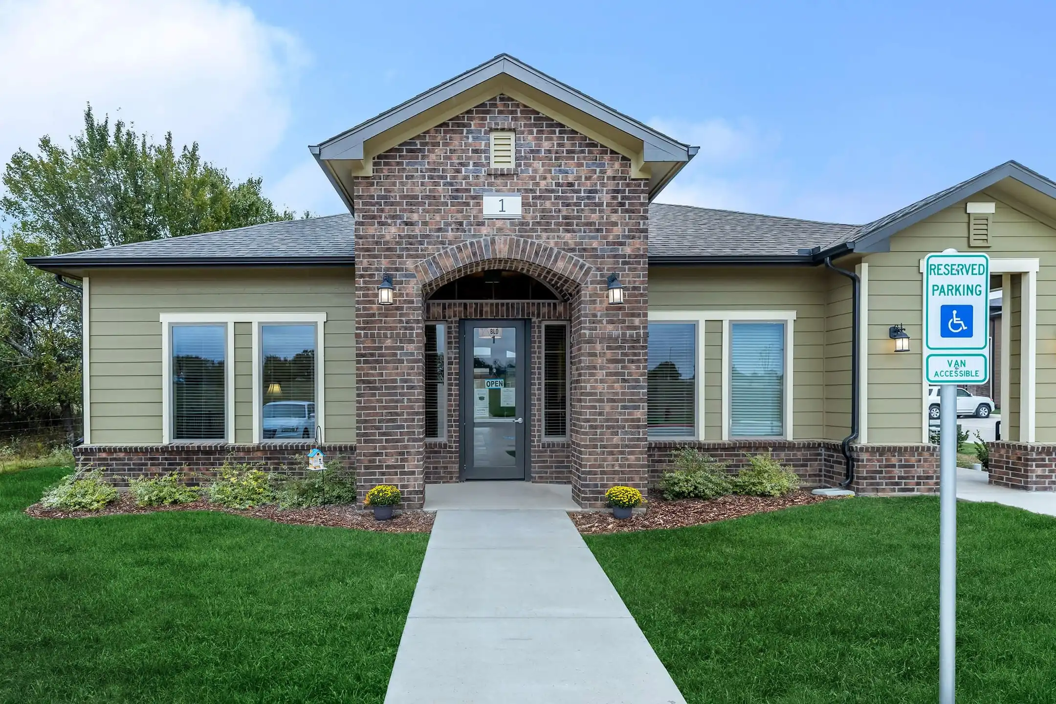 242 Buchanan Rd unit 102 - Decatur, TX 76234 | ApartmentGuide.com