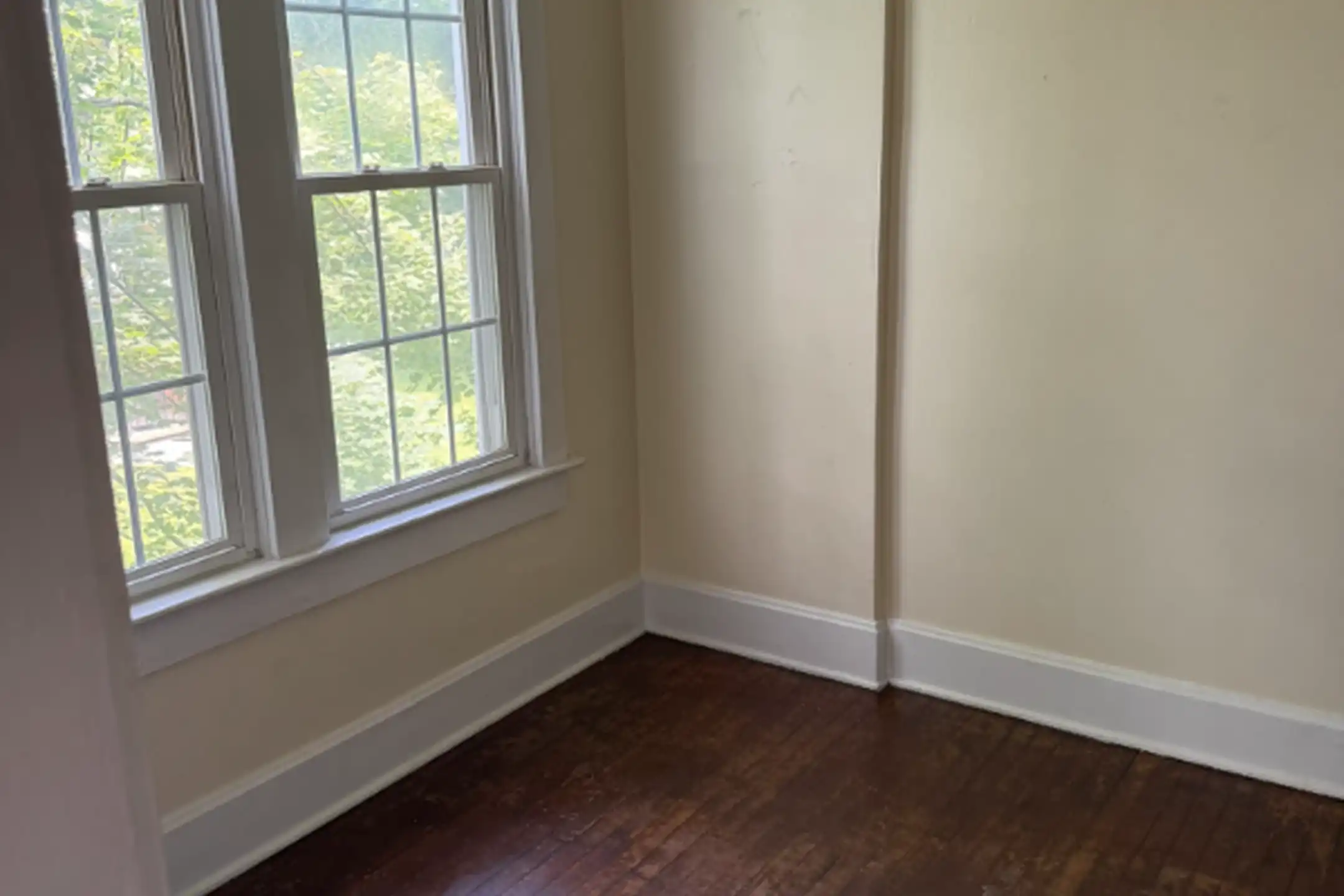 130 Stone St unit Unit 5 - Johnstown, PA 15906 | ApartmentGuide.com