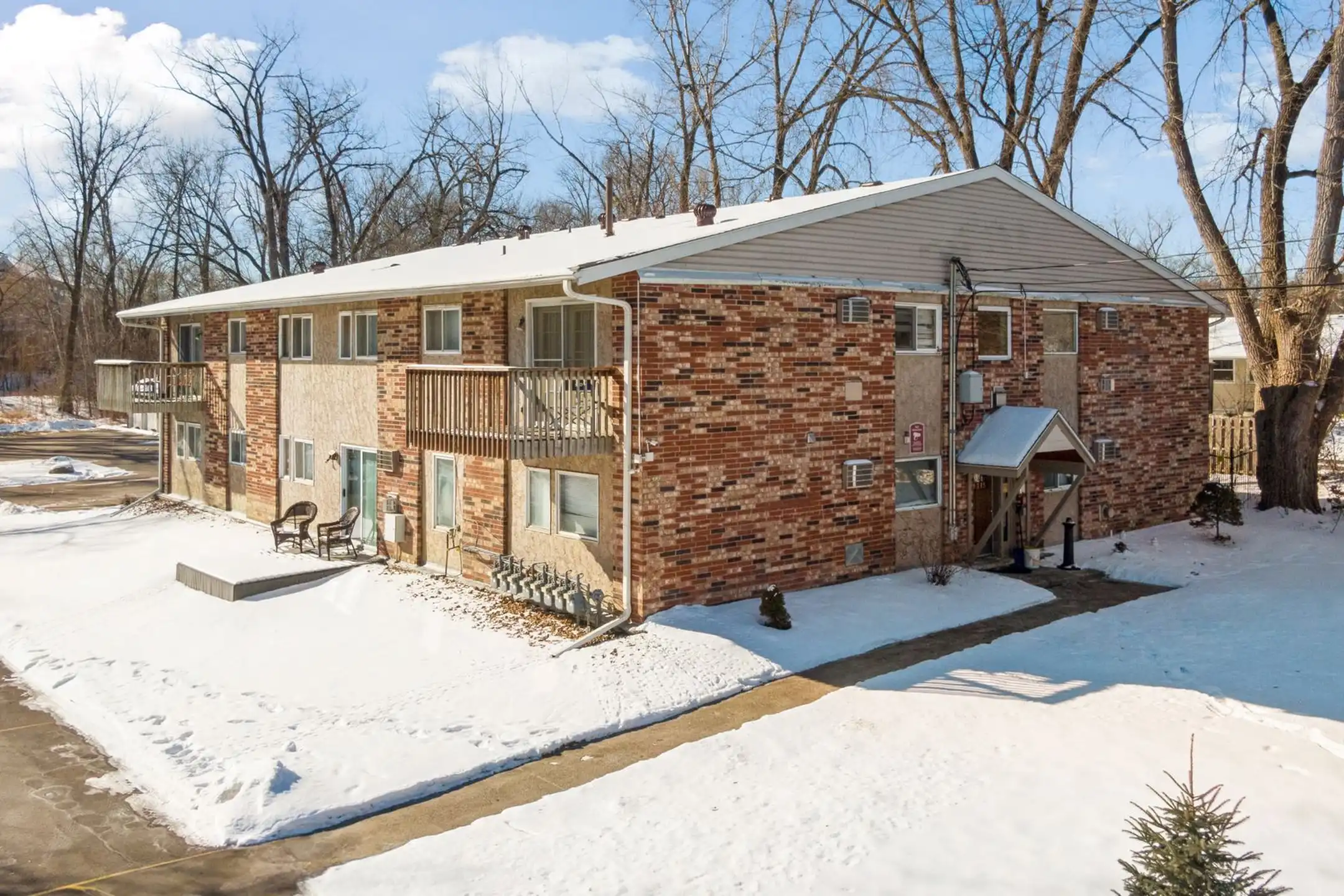 11215 12th Ave N unit 7 - Plymouth, MN 55441 | ApartmentGuide.com