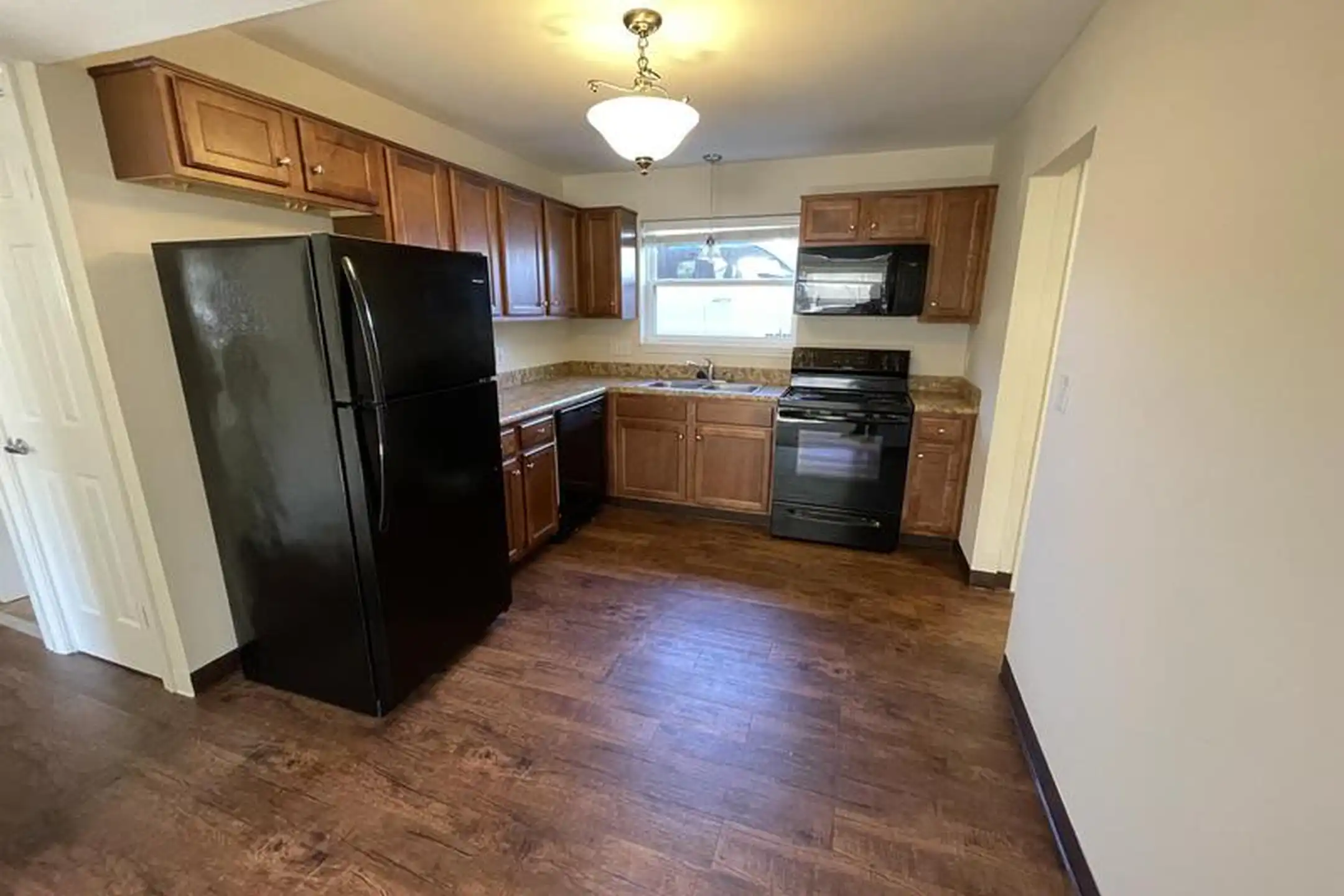 135-145 Lafayette Rd unit 145-3 - Medina, OH 44256 | ApartmentGuide.com