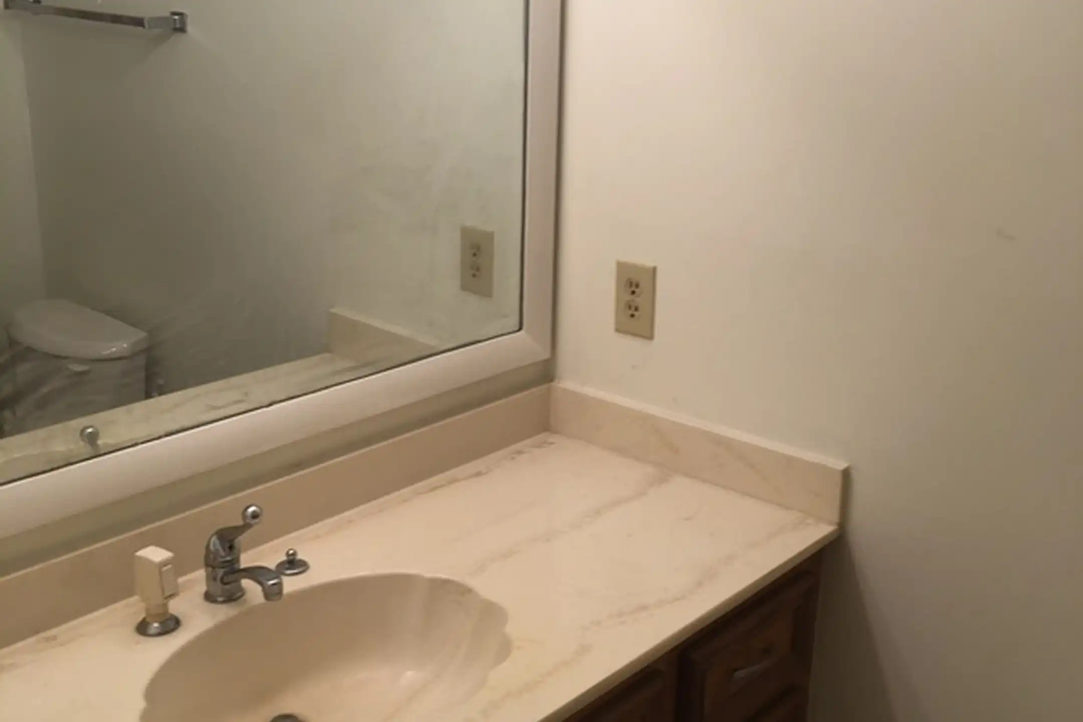 8321 County Downs Ln - Charlotte, NC 28270 | ApartmentGuide.com