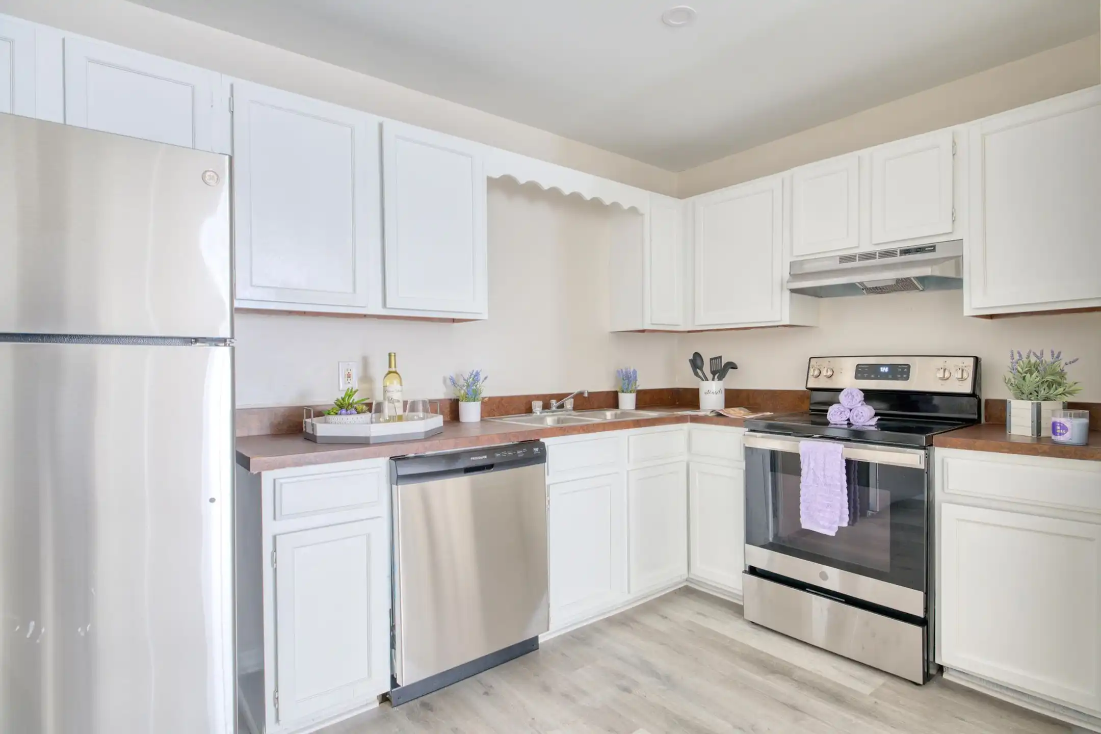 4203 NE 2nd Way - Gainesville, FL 32609 | ApartmentGuide.com