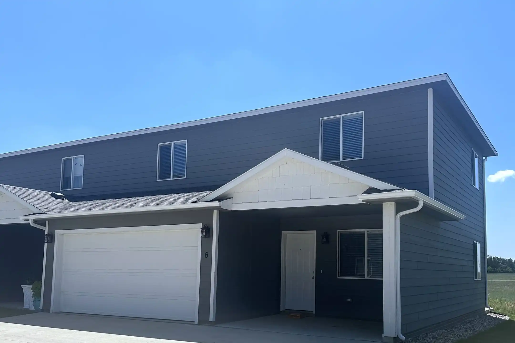 Tigerway Drive - Harrisburg, SD 57032 | ApartmentGuide.com