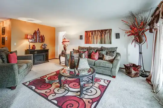 Quarry Lake Park, Racine, WI Apartments for Rent - 104 Apartments ...