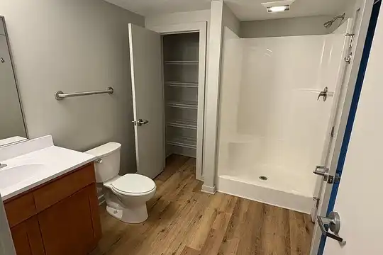 Apartments for Rent in Cleveland, OH - 2001 Rentals | ApartmentGuide.com