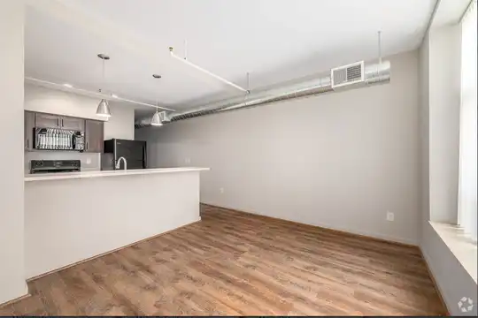 Apartments for Rent in Cleveland, OH - 2001 Rentals | ApartmentGuide.com