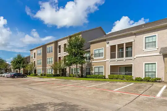 Apartments for Rent in Pearland, TX - 917 Rentals | ApartmentGuide.com