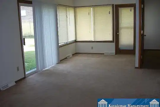 Quarry Lake Park, Racine, WI Apartments for Rent - 104 Apartments ...