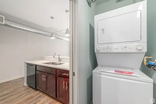 Apartments for Rent in Cleveland, OH - 2001 Rentals | ApartmentGuide.com