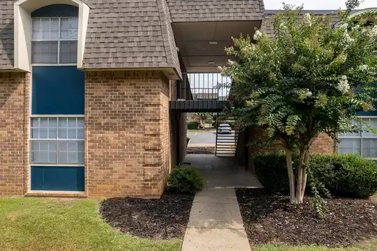 Apartments for Rent in Meridian, MS - 44 Rentals | ApartmentGuide.com