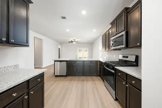 Apartments for Rent in Conroe, TX - 1993 Rentals | ApartmentGuide.com