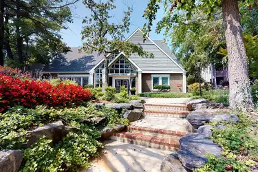 Montclair Apartments - Silver Spring, MD 20904 | ApartmentGuide.com