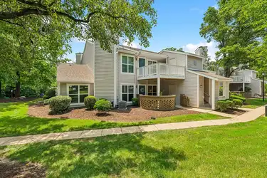 Chapel View - Chapel Hill, NC 27516 | ApartmentGuide.com