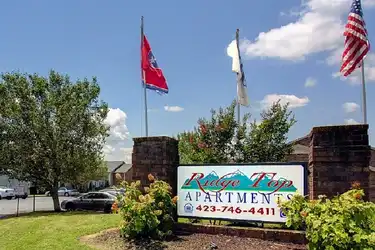 Ridgetop Apartments - Athens, TN 37303 | ApartmentGuide.com