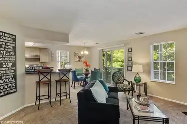 Brookstone Village - Cincinnati, OH 45209 | ApartmentGuide.com