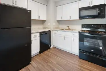 Aston Pointe - Aston, PA 19014 | ApartmentGuide.com