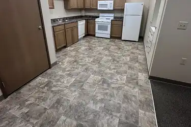 Madison Street Apartments - Topeka, KS 66607 | ApartmentGuide.com