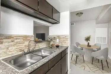 El Sol Del Rio - Houston, TX 77083 | ApartmentGuide.com