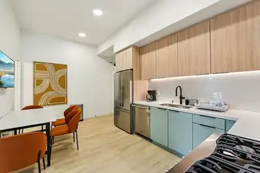 Bloom Beverly Grove - Fully Furnished Suites - Los Angeles, CA 90048 ...
