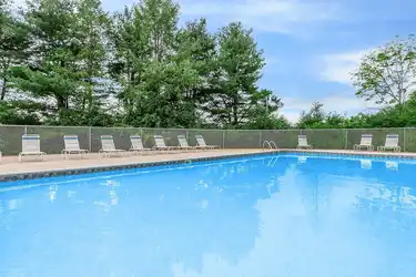 Warren Wood Apartments - Ithaca, NY 14850 | ApartmentGuide.com
