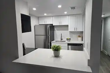 Veranda Flats - Saint Petersburg, FL 33713 | ApartmentGuide.com