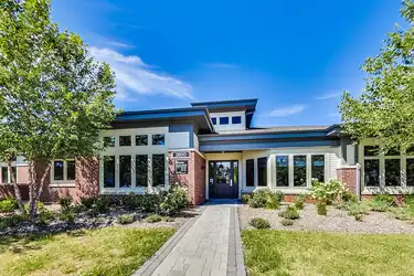 The Aventine at Oakhurst North - Aurora, IL 60502 | ApartmentGuide.com
