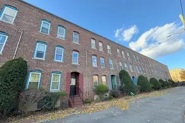 4 Mead St unit 3 - Boston, MA 02134 | ApartmentGuide.com