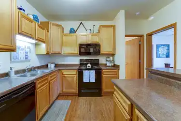 Iron Gate - Sun Prairie, WI 53590 | ApartmentGuide.com