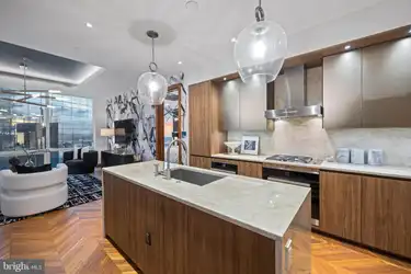 300 International Drive unit 2306 - Baltimore, MD 21202 ...
