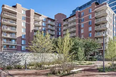 Edgemont at Bethesda Metro - Bethesda, MD 20814 | ApartmentGuide.com