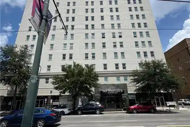 1205 St Charles Ave unit 302 - New Orleans, LA 70130 | ApartmentGuide.com