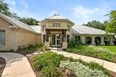 Signature Ridge - San Antonio, TX 78229 | ApartmentGuide.com