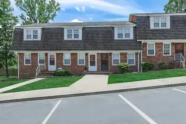 Mason Manor Apartments - High Point, NC 27265 | ApartmentGuide.com