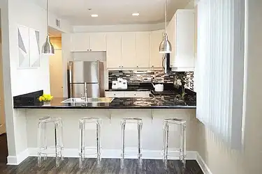Parc Pointe Apartments - Burbank, CA 91505 | ApartmentGuide.com