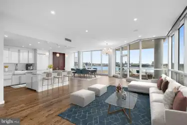 101 Walnut St #6 - Philadelphia, PA 19106 | ApartmentGuide.com