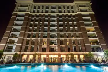 The Ivy - Houston, TX 77027 | ApartmentGuide.com