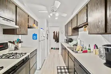 Heatherstone Apartments - Mentor, OH 44060 | ApartmentGuide.com