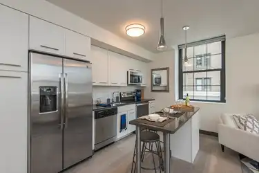 The Beacon Luxury Rentals - Philadelphia, PA 19102 | ApartmentGuide.com