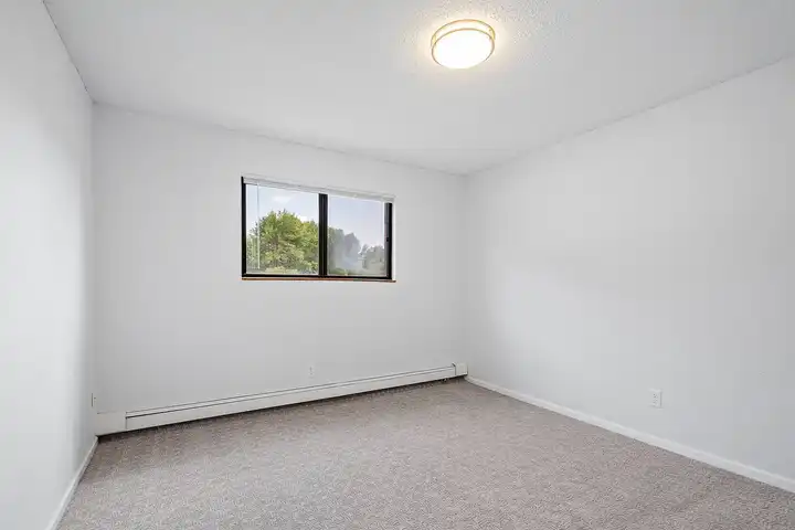 Cedar Square Apartments - Saint Cloud, MN 56304 | ApartmentGuide.com