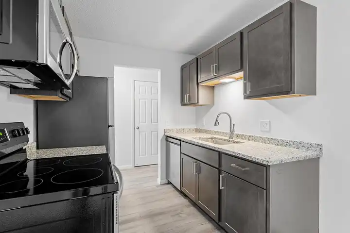Cedar Square Apartments - Saint Cloud, MN 56304 | ApartmentGuide.com