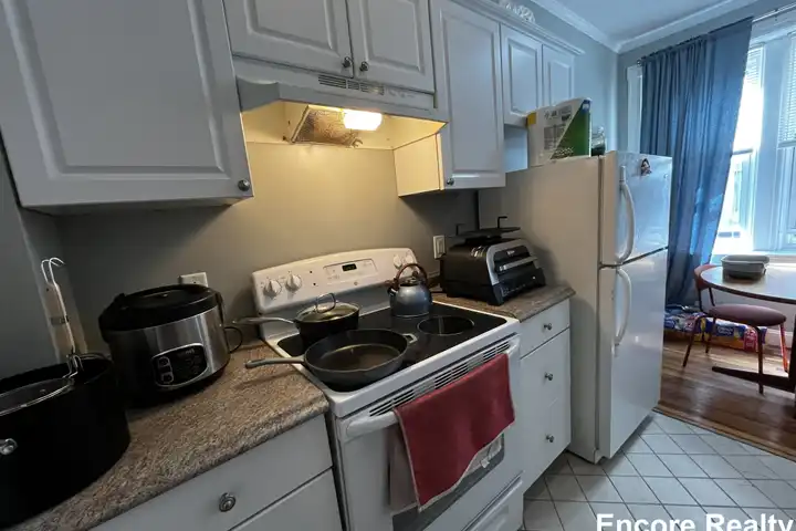 Apartments for Rent at 1637 Commonwealth Ave