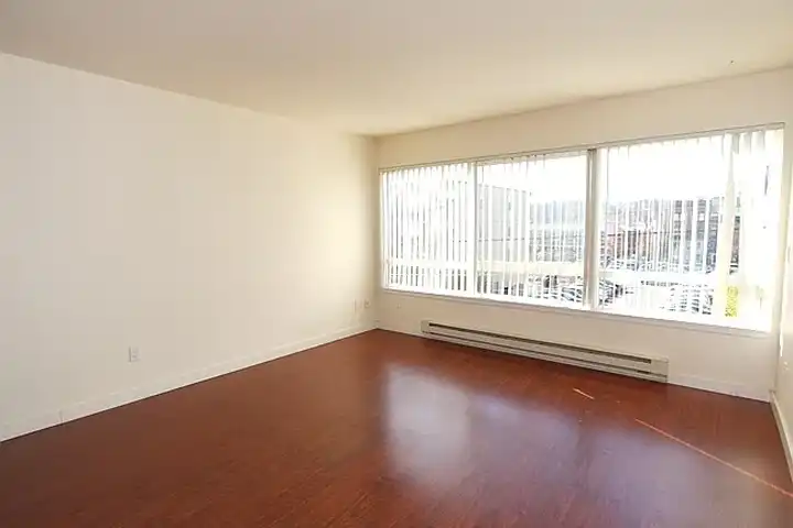 Russell/Central Park in the Heart of Ballard - Seattle, WA 98107 ...