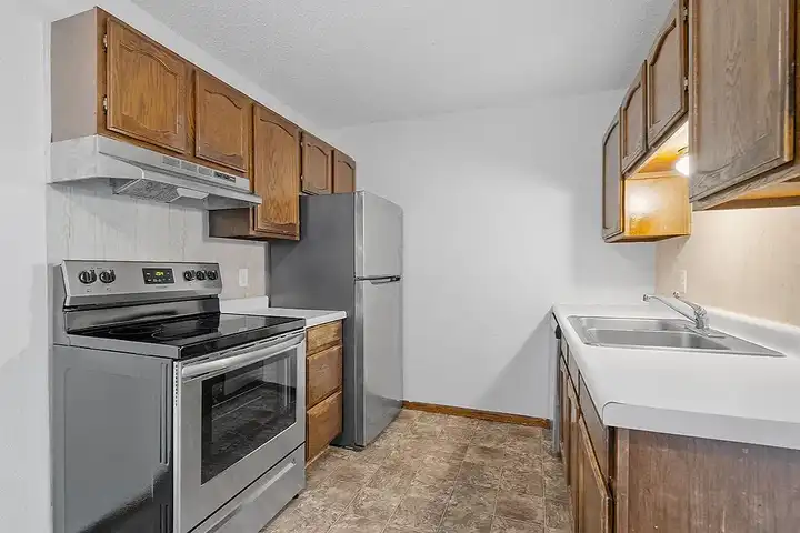 Cedar Square Apartments - Saint Cloud, MN 56304 | ApartmentGuide.com