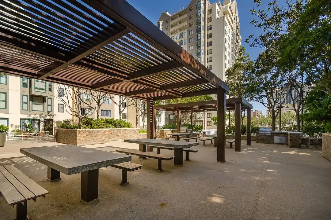 The Fillmore Center - San Francisco, CA 94115 | ApartmentGuide.com